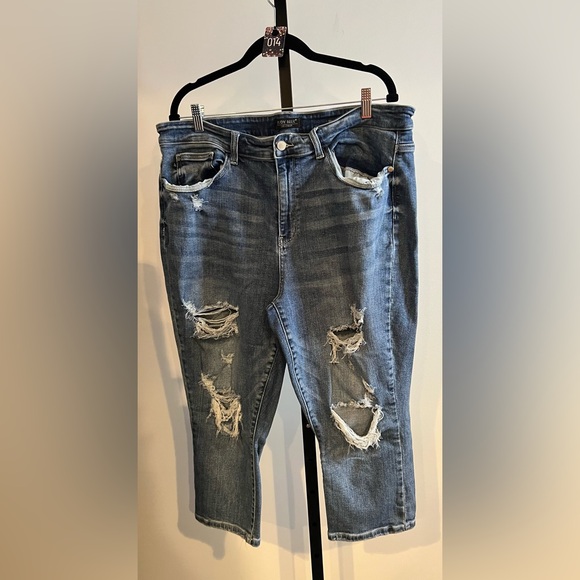 Judy Blue | Pants & Jumpsuits | Judy Blue Skinny Fit Capri | Poshmark